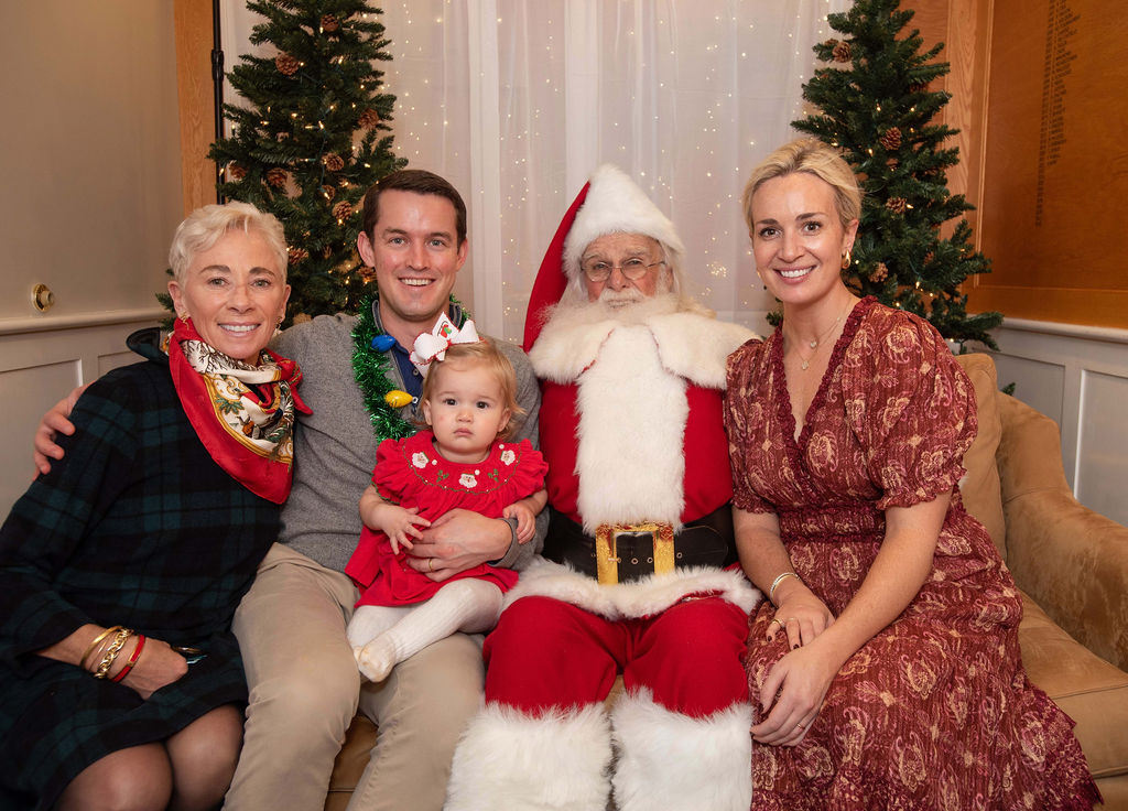 2023 Santa Brunch - The Redding Country Club