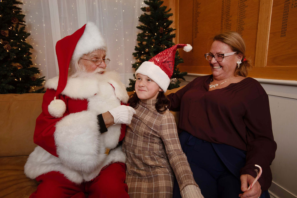 2023 Santa Brunch - The Redding Country Club