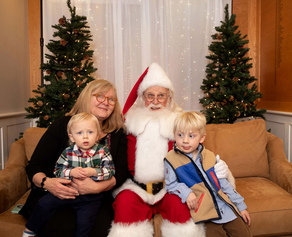 2023 Santa Brunch - The Redding Country Club
