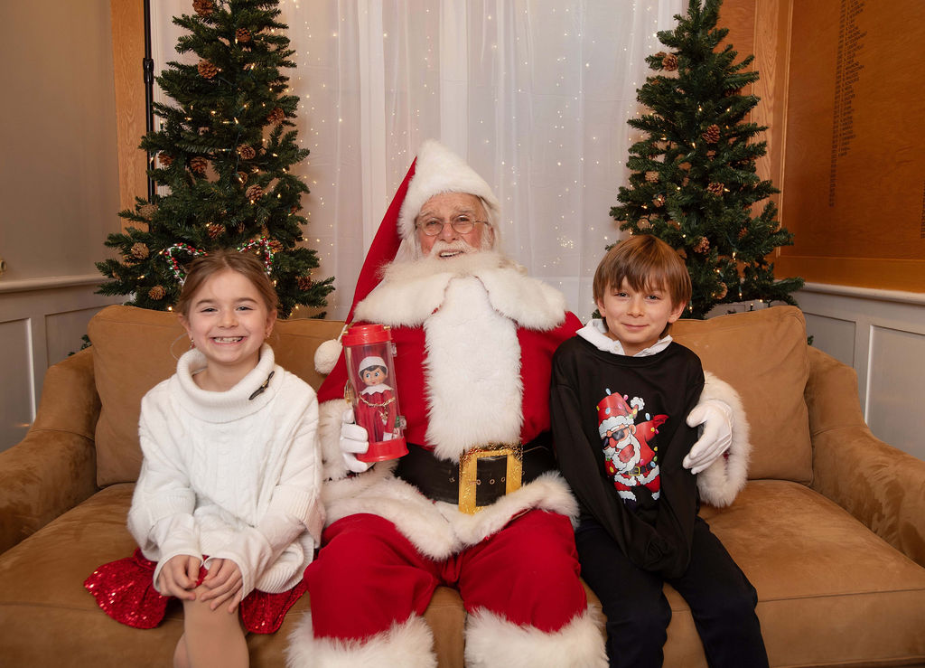 2023 Santa Brunch - The Redding Country Club